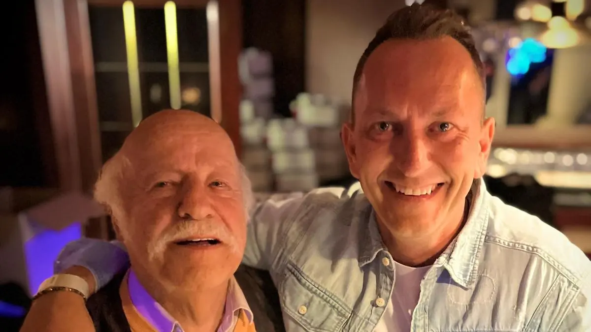 Backprofi Christian Ofner legt im Metropol in Wies als DJ auf